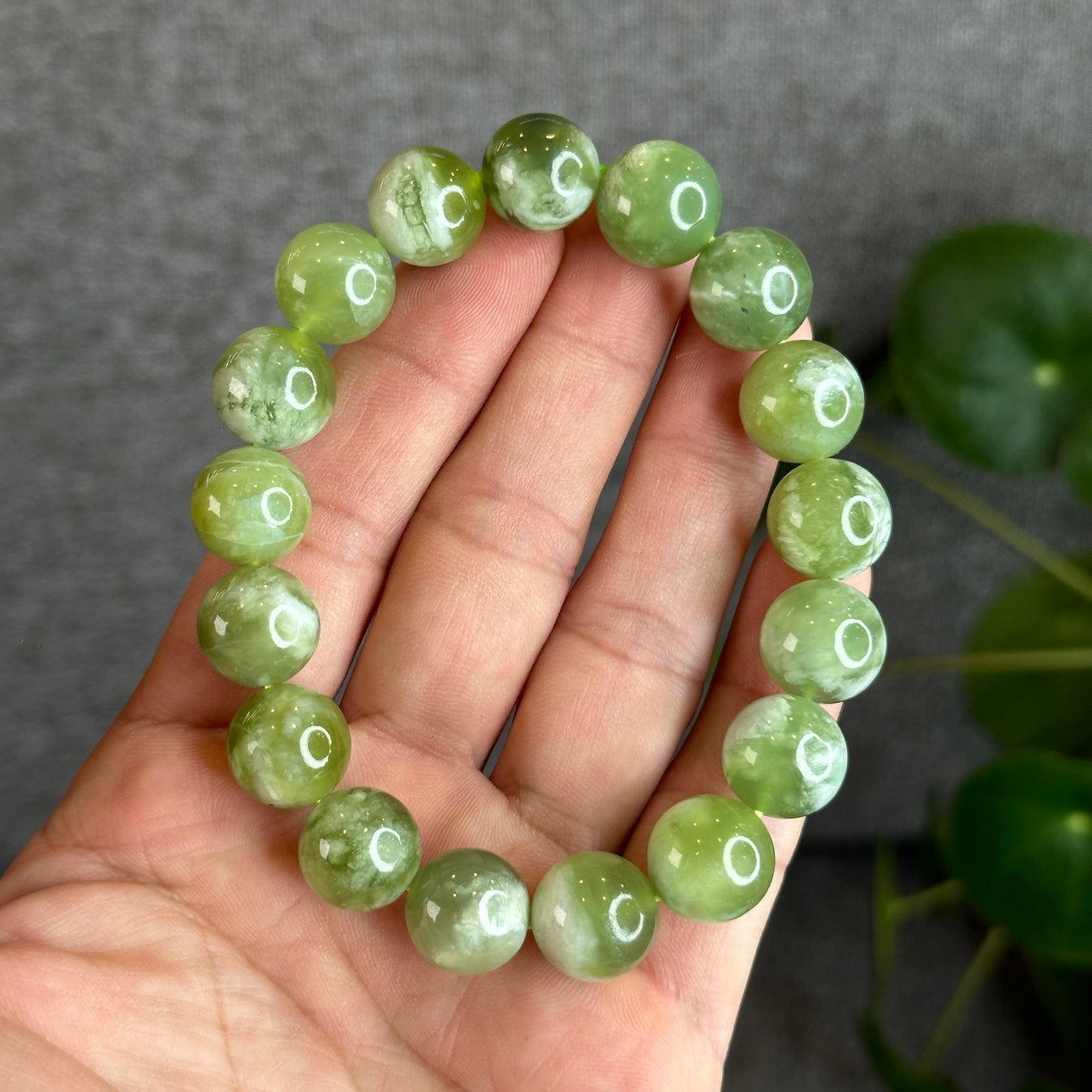 Beautiful and Natural Serpentine Jade Bracelet – Mountain Jade